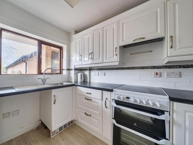 2 Bedroom Shared Living/roommate Reading Wokingham 101025396