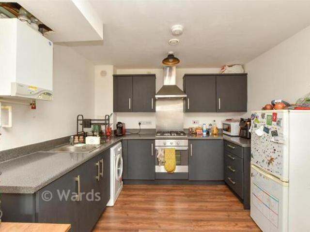 2 Bedroom Shared Living/roommate Rochester Kent LS101891978