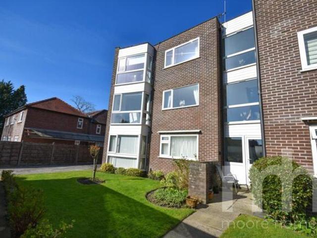 2 Bedroom Shared Living/roommate Stockport Cheshire East 100786493