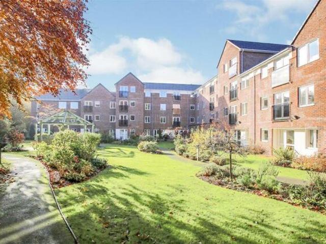 2 Bedroom Shared Living/roommate Stockport Greater Manchester 100685322