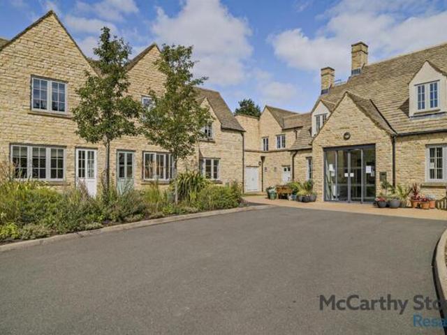 2 Bedroom Shared Living/roommate Stow On The Wold Gloucestershire LS100786606