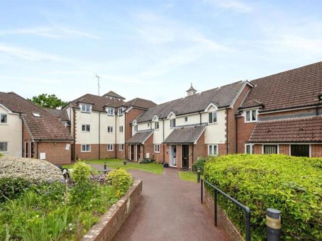 2 Bedroom Shared Living/roommate Surrey Great London 98205231