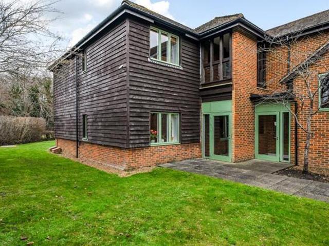 2 Bedroom Shared Living/roommate Surrey Surrey 100097061