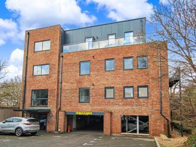 2 Bedroom Shared Living/roommate Surrey Surrey 101678784
