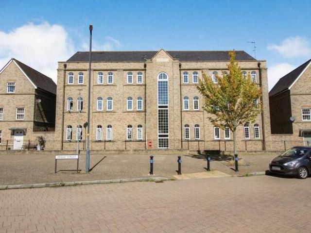 2 Bedroom Shared Living/roommate Swindon Swindon 101797037