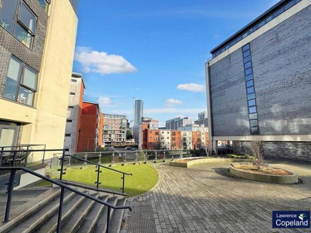 2 Bedroom Shared Living/roommate Salford Salford 98233273