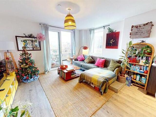 2 Bedroom Shared Living/roommate Salford Salford 100503461