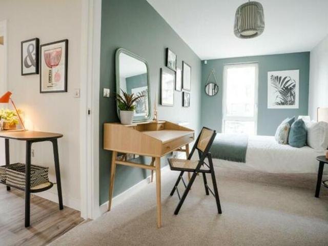 2 Bedroom Shared Living/roommate Salford Salford LS101675175