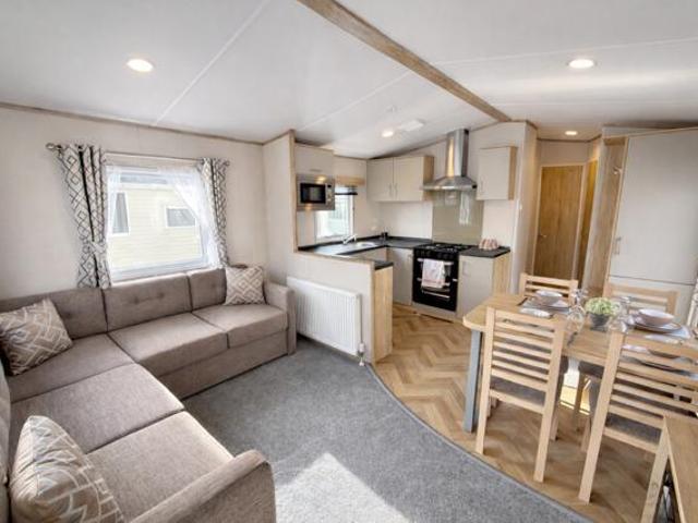 2 Bedroom Shared Living/roommate Sandown Isle Of Wight 101996200