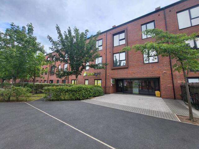 2 Bedroom Shared Living/roommate Shrewsbury Street Shrewsbury Street 100684997
