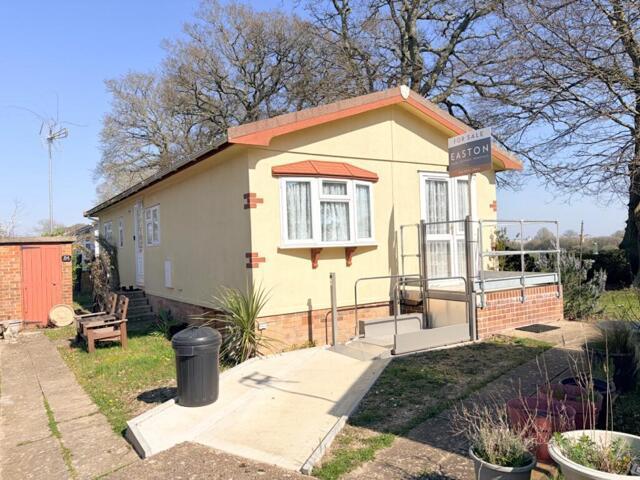 2 Bedroom Shared Living/roommate Southampton Hampshire LS100579220