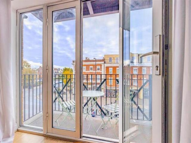 2 Bedroom Shared Living/roommate Southend On Sea Essex LS100614818