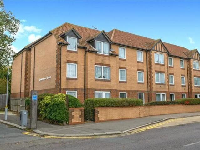2 Bedroom Shared Living/roommate Southend On Sea Southend On Sea LS98864622