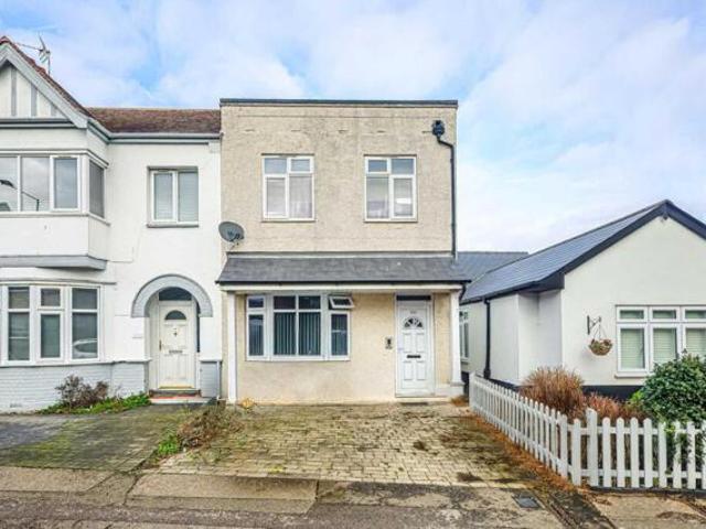 2 Bedroom Shared Living/roommate Southend On Sea Southend on Sea LS99840521