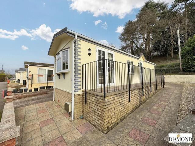 2 Bedroom Shared Living/roommate Tiverton Devon 99029133