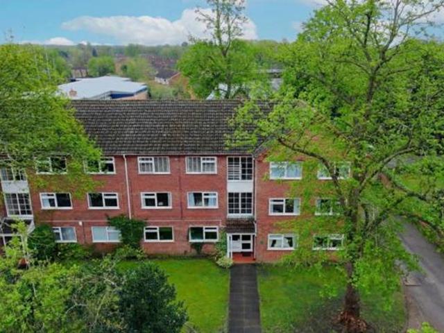 2 Bedroom Shared Living/roommate Trafford 99641929