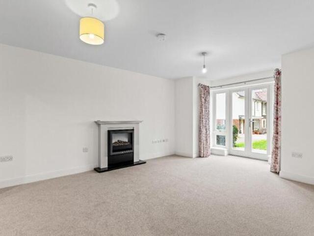 2 Bedroom Shared Living/roommate Warwick Warwickshire LS99735993