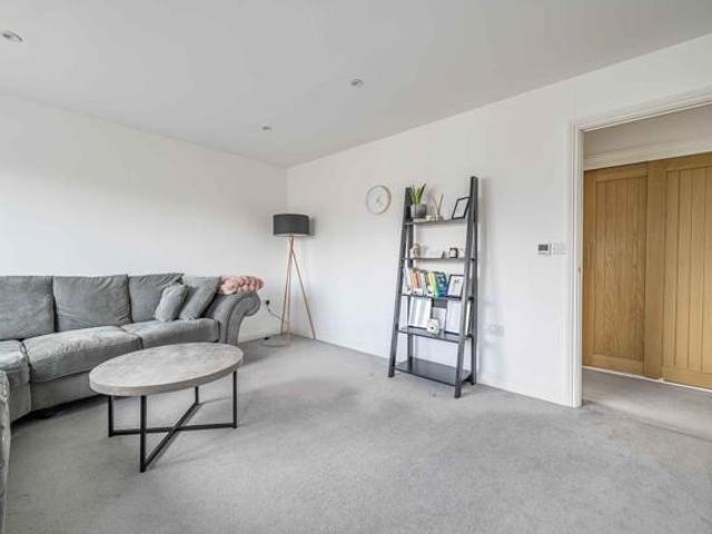 2 Bedroom Shared Living/roommate West Berkshire West Berkshire LS99380884