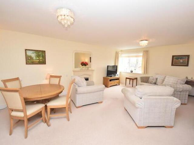 2 Bedroom Shared Living/roommate Whitchurch Shropshire 99986612