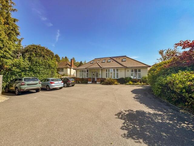 2 Bedroom Shared Living/roommate Wimborne Dorset 100097070