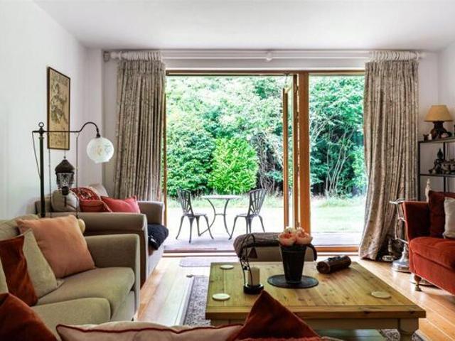 2 Bedroom Shared Living/roommate Windsor And Maidenhead Windsor And Maidenhead LS100854821