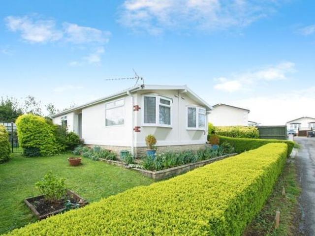 2 Bedroom Shared Living/roommate Winterborne Whitechurch Winterborne Whitechurch LS100132254