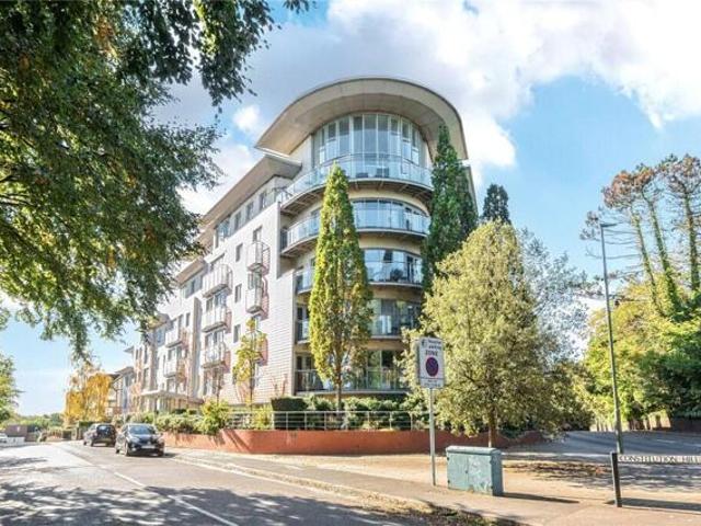 2 Bedroom Shared Living/roommate Woking Surrey LS100132615
