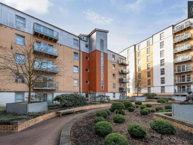 2 Bedroom Shared Living/roommate Woodford Greater London 100058102