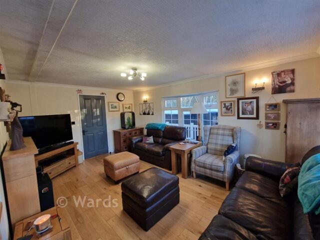 2 Bedroom Shared Living/roommate Wrotham Kent LS99237261