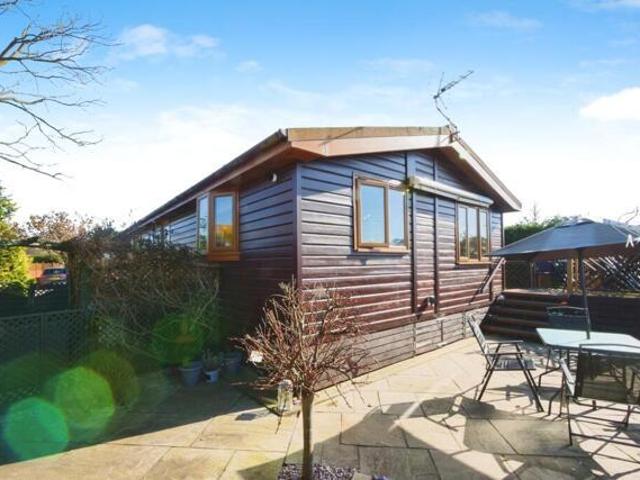 2 Bedroom Shared Living/roommate York East Riding Of Yorkshire LS98718551