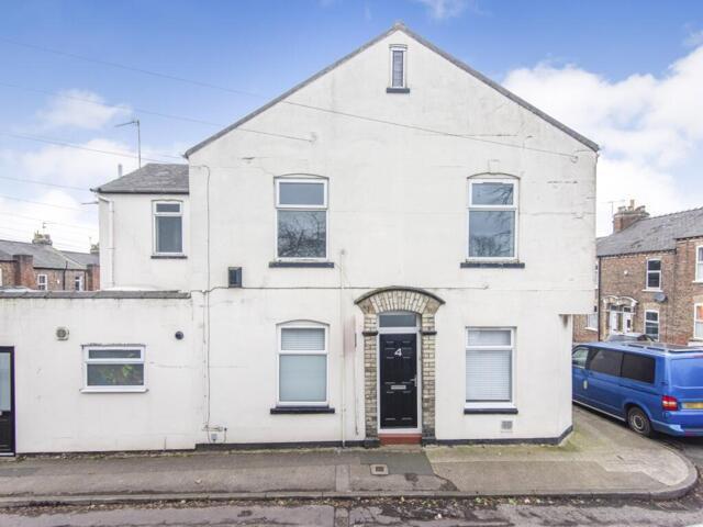2 Bedroom Shared Living/roommate York North Yorkshire LS100881399
