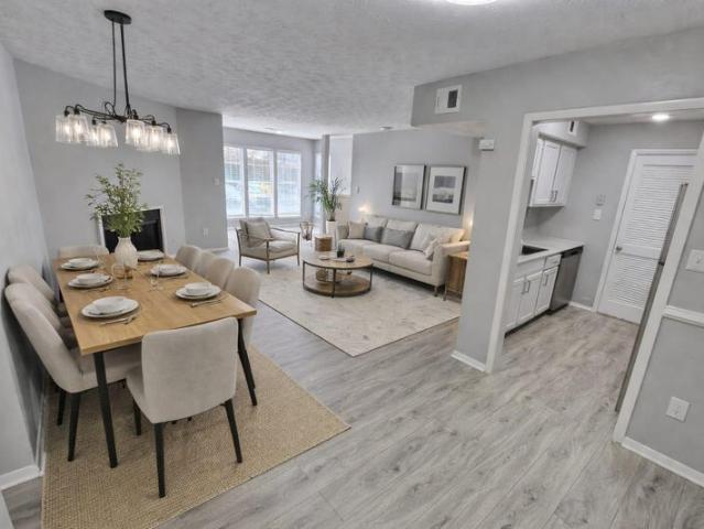 2 bedroom shared space 1 room available