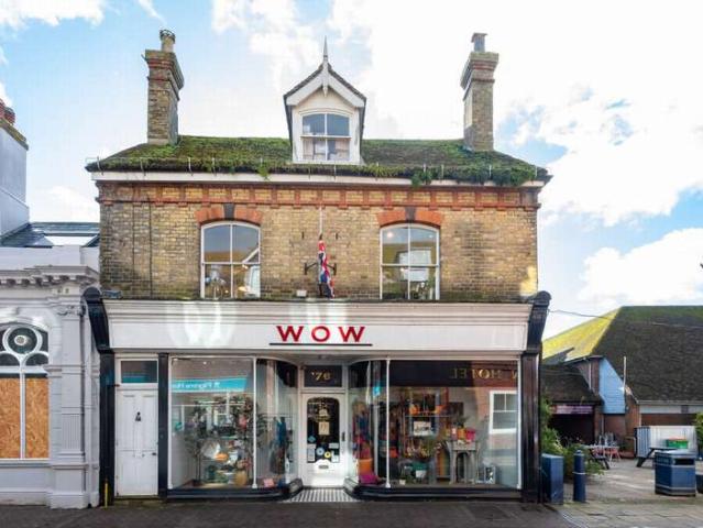 2 Bedroom Shop Commercial