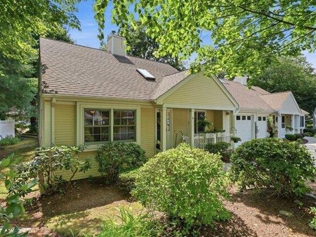 2 bedroom, Shrewsbury MA 01545 105082949