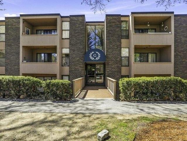 2 bedroom, Shrewsbury MA 01545 LS102372955