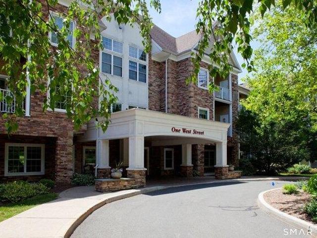 2 bedroom, Simsbury CT 06070 104870337