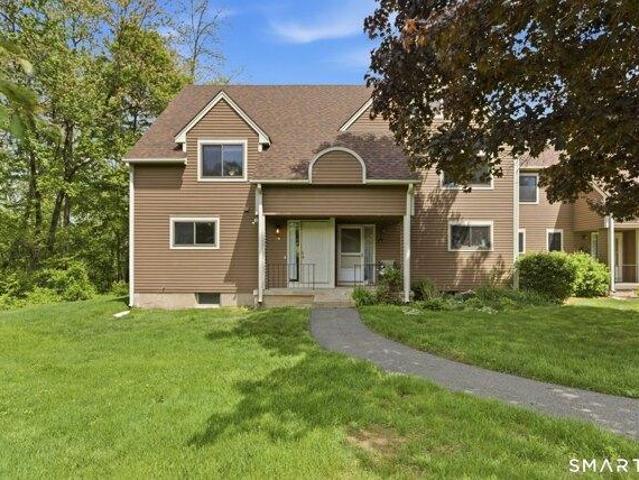2 bedroom, Simsbury CT 06081 102444390