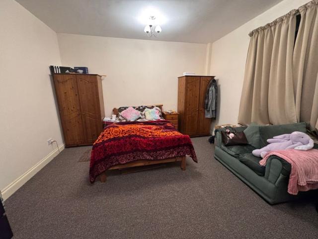 2 Bedroom Spacious Home in NE6