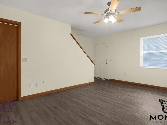 2 Bedroom Spacious Townhouse 2 Bedroom Home for Rent at 2976 Sandridge Ave, Columbus, OH 43224 Walnut Creek