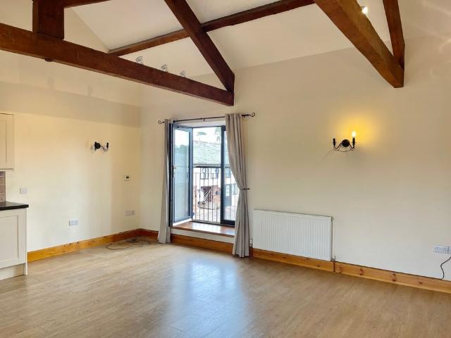 2 bedroom Spacious Two Bedroom Home to rent