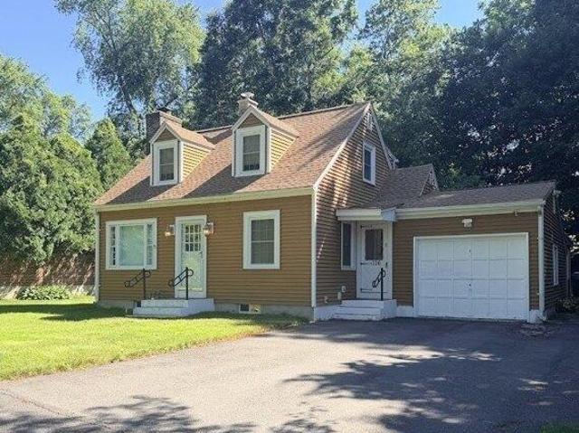 2 bedroom, Springfield MA 01107 104790286