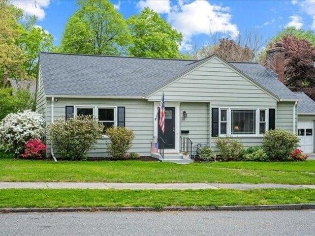 2 bedroom, Springfield MA 01108 LS103099876