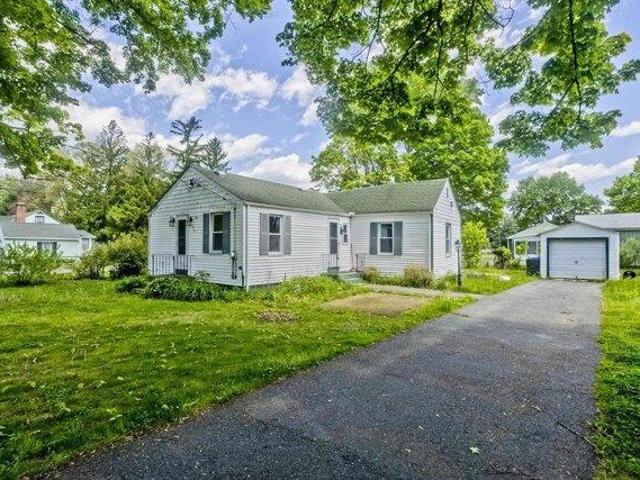 2 bedroom, Springfield MA 01119 102633277