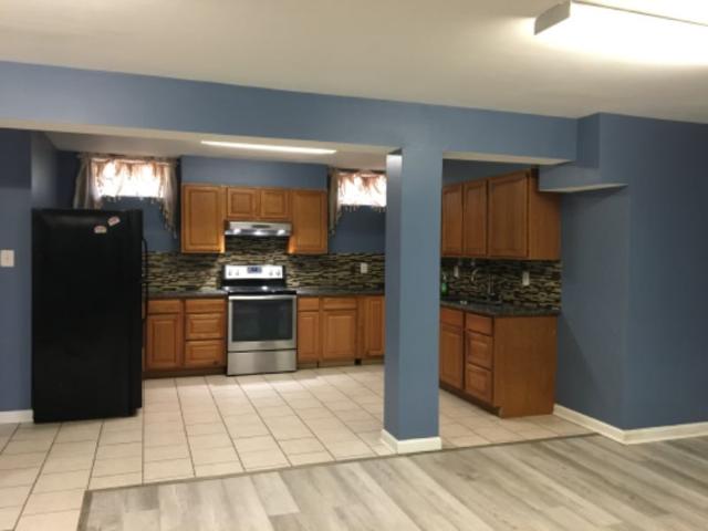 2 Bedroom Square Feet Basement Apartment