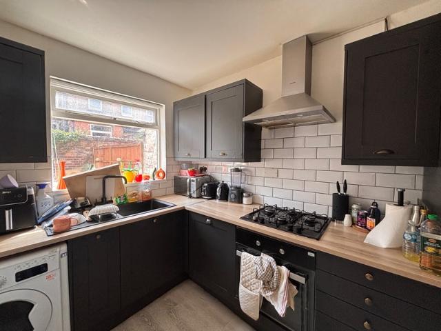 2 bedroom student house in Radford