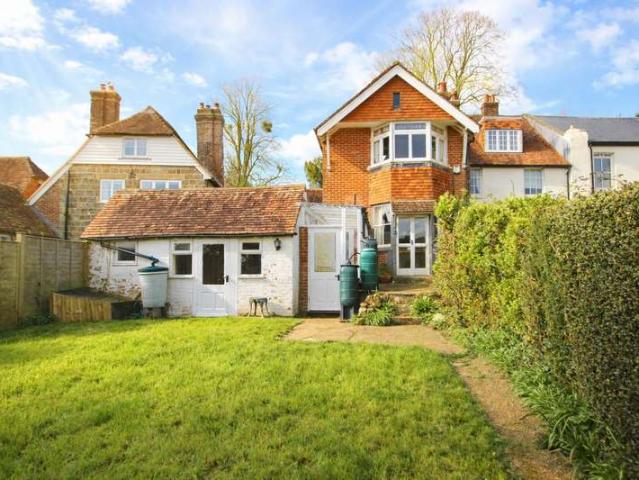 2 Bedroom Studio Flat