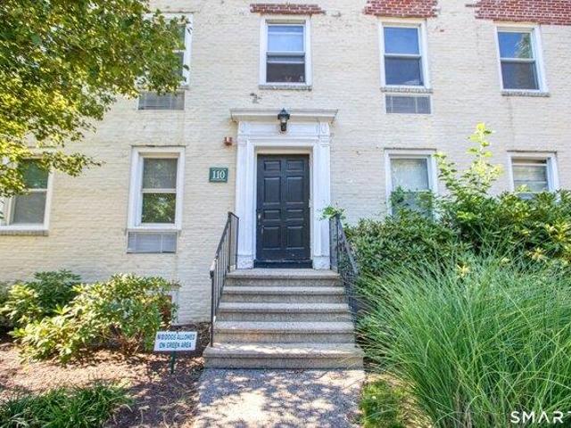 2 bedroom, Stamford CT 06840 104539680