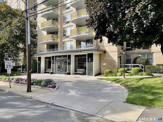2 bedroom, Stamford CT 06902 105158594