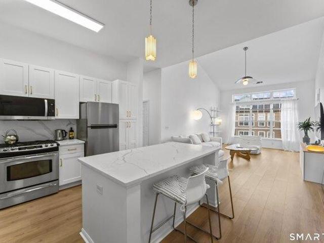 2 bedroom, Stamford CT 06902 102443362