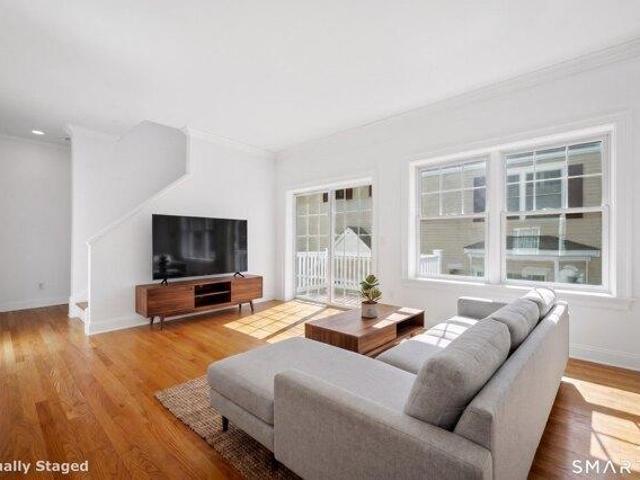 2 bedroom, Stamford CT 06902 102727863